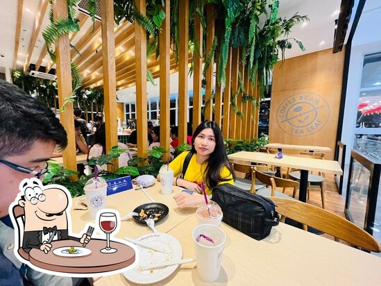 Coffee Bean & Tea Leaf - SM City Tanza, Tanza - Restaurant reviews