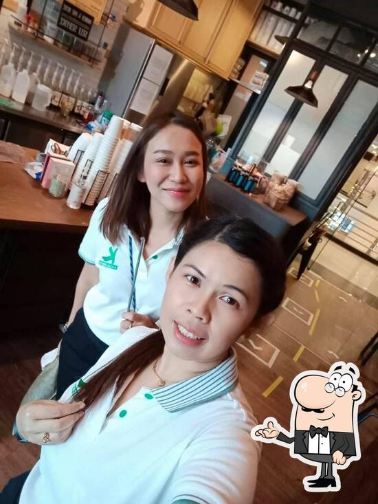 El Mello Cafe at Thanapoom Buiding, Bangkok, Phetchaburi Rd ...