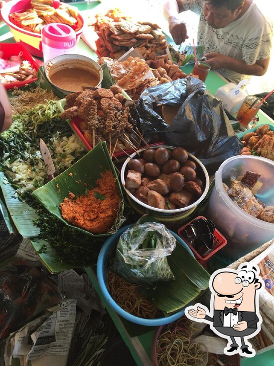 Menu at Nasi Pecel Mbok Sador MT. Haryono-Mataram restaurant, Semarang