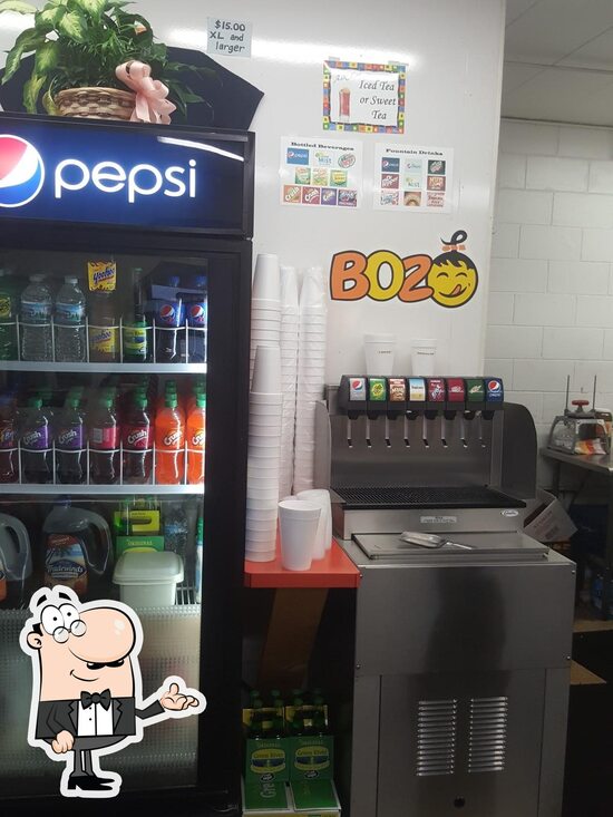 Boz Hot Dogs, 2513 Ridge Rd in Lansing - Restaurant menu and reviews