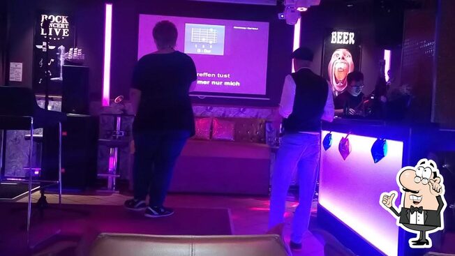 Voices Karaoke Bar - Essen, Essen - Opiniones del restaurante