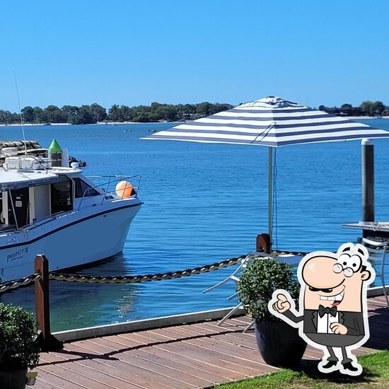 Spinnaker Sound Cafe, Sandstone Point - Restaurant menu, prices and reviews