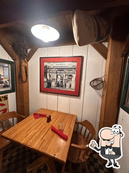 Machine Shed Restaurant Davenport, Davenport - Restaurant menu, prices ...