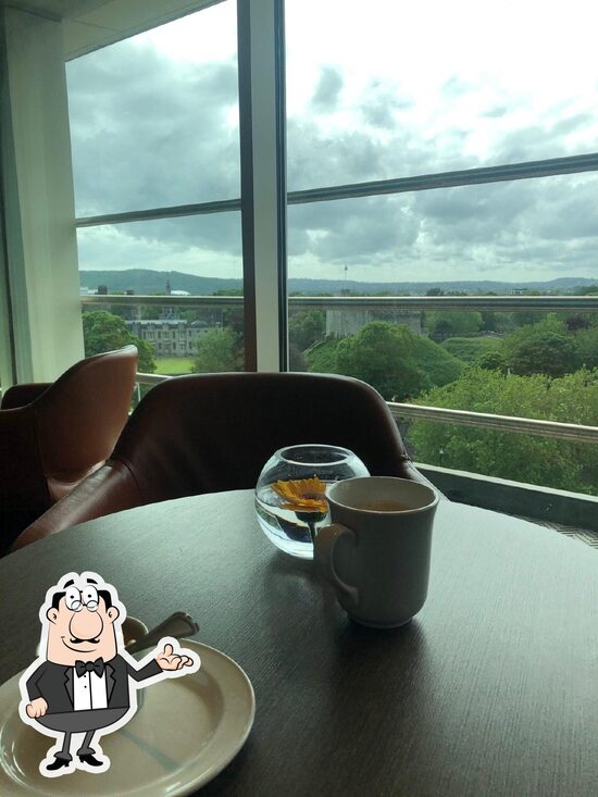 Executive Lounge Hilton, Cardiff - Restaurant menu, prices and reviews