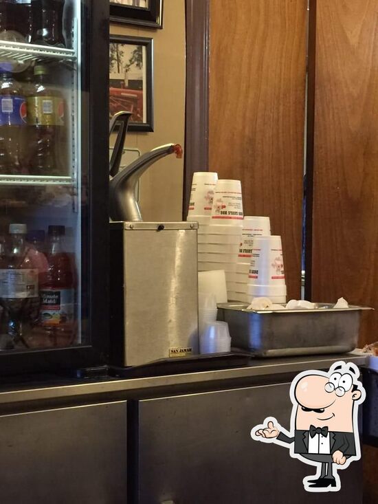 Doug Sauls BBQ and Seafood, Nashville - Restaurant menu, prices and reviews