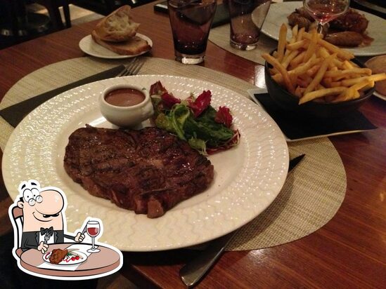Le Dix pub & bar, Paris, 10 Place de la Republique - Restaurant reviews