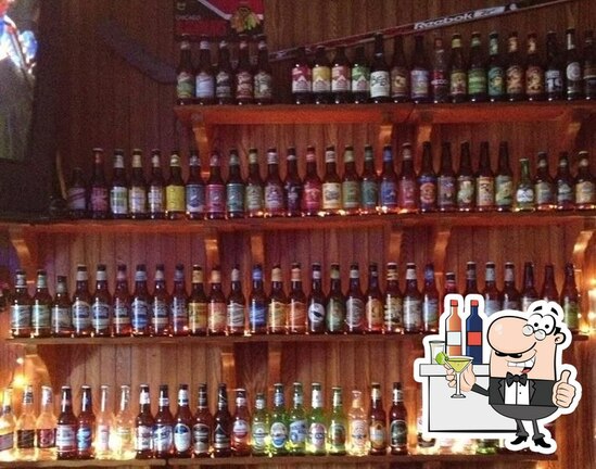 Vino's Bar & Grill in Gardner - Restaurant menu and reviews