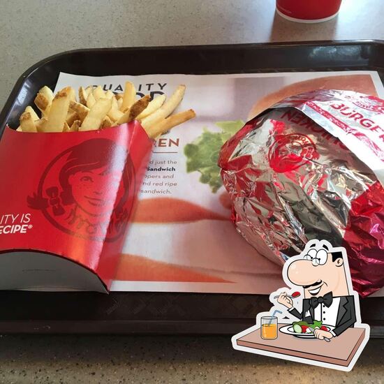 Menu at Wendy's fast food, Oak Creek, South 13th Street
