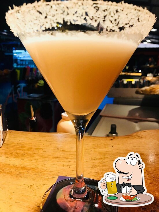 Astral Bar Coctelería in Marbella - Restaurant menu and reviews