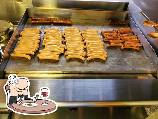 Hot Diggity Dogs BBQ in Virginia Beach - Restaurant menu and reviews