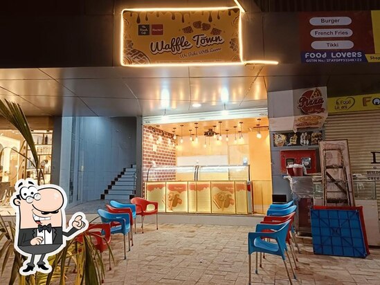 Waffle Town ( Best waffle in Malad west ), Mumbai - Restaurant reviews