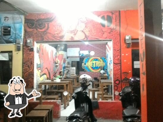 Planet Rock, Bungurasih - Restaurant reviews