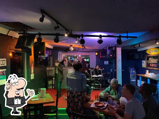 Liquid Zoo, 2506 Knight St in Dallas - Restaurant menu and reviews