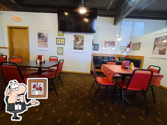 Happy Swede Restaurant, Ice Cream Saloon, Drive Thru in Lindsborg ...