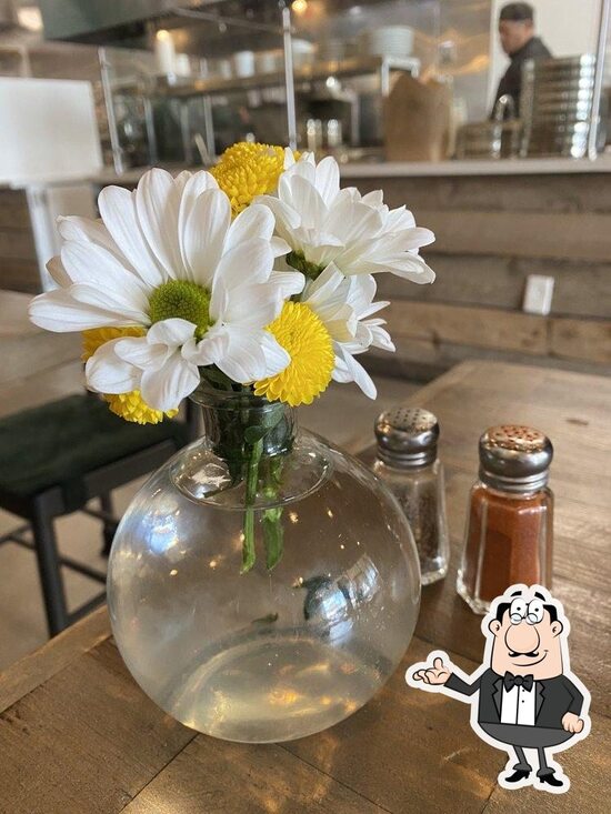 Nourish, Costa Mesa - Restaurant menu, prices and reviews