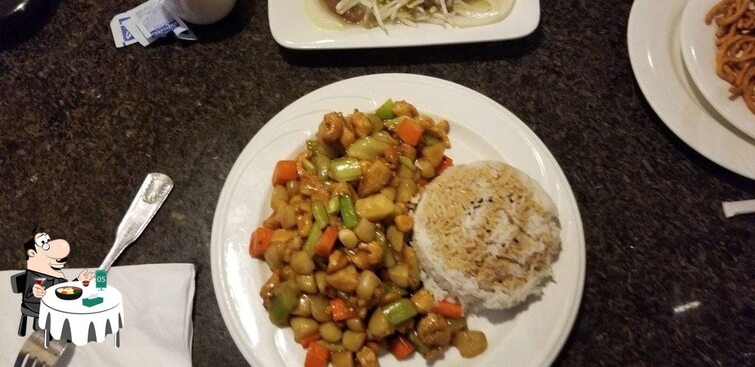 Menu at Golden Ginger restaurant, Hemet, 268 E Stetson Ave