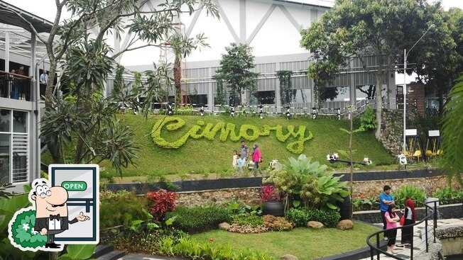 Cimory On The Valley restaurant, Randugunting, Jl. Soekarno Hatta No.KM ...