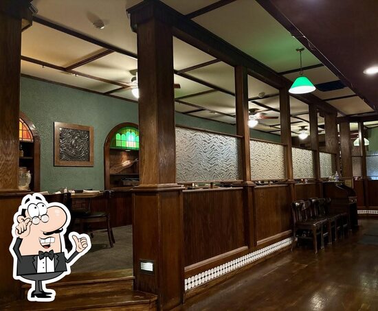 Houligans Steak & Seafood Pub, Eau Claire - Restaurant menu, prices and ...
