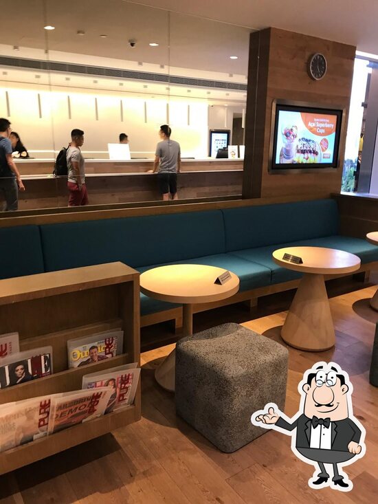 PURE Fitness ICBC Tower, Hong Kong - Restaurant reviews