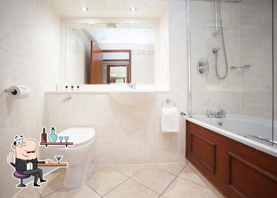 The Victoria Hotel Manchester by Compass Hospitality, Oldham ...