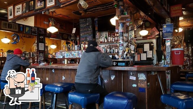 Blue Moon Tavern in Seattle - Restaurant menu and reviews