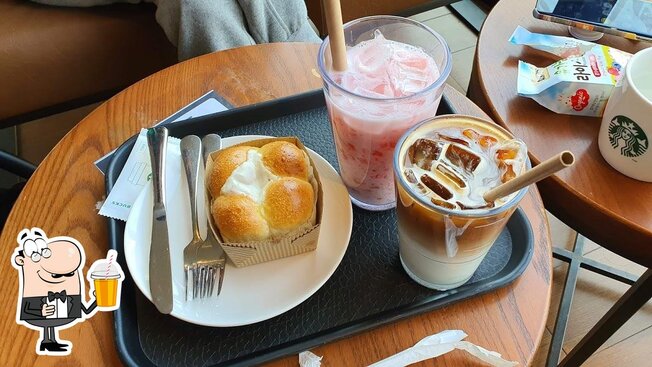 Menu at Starbucks, Daegu, 112 Hwarang-ro