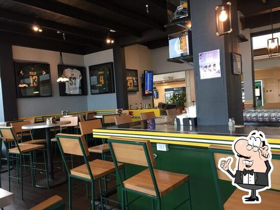 Edmonton Eskimos Bar in Edmonton - Restaurant menu and reviews