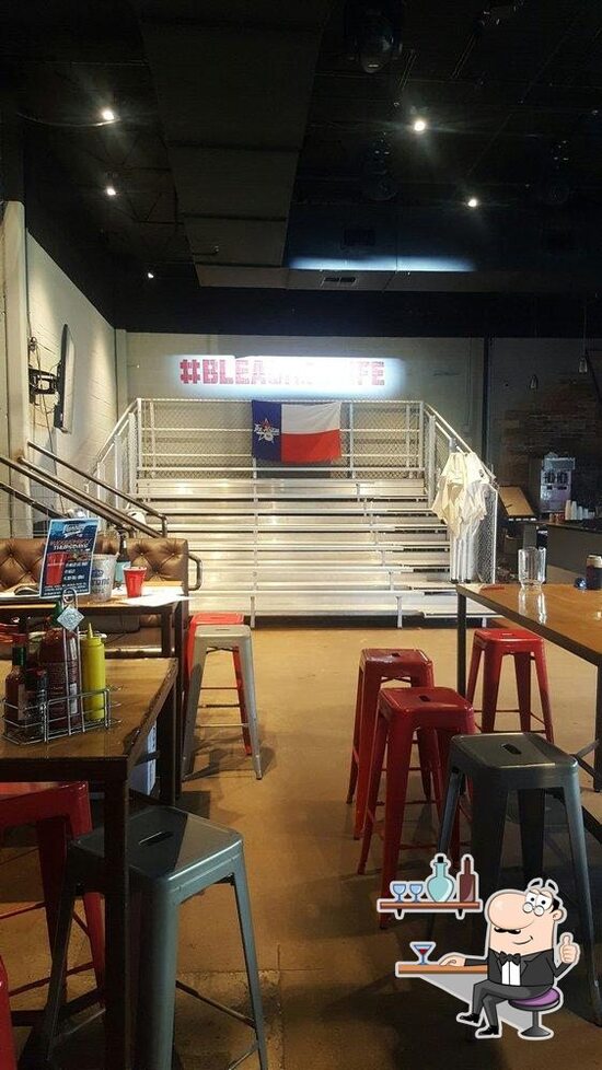Varsity Tavern, Fort Worth - Restaurant menu, prices and reviews