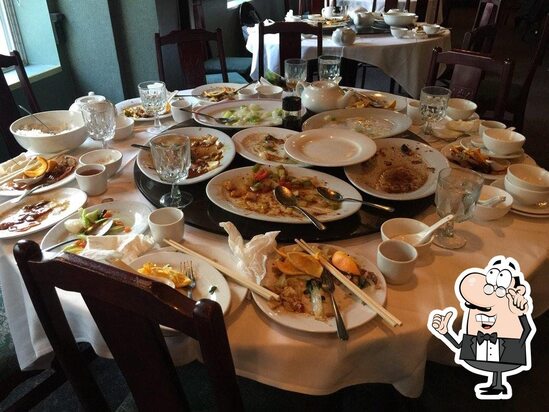 Don Mee, Victoria - Restaurant menu, prices and reviews