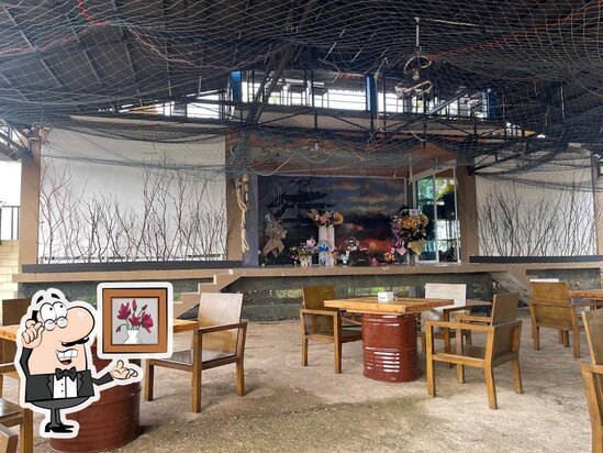 Pirates Cafe & Bar, Batam - Restaurant menu, prices and reviews