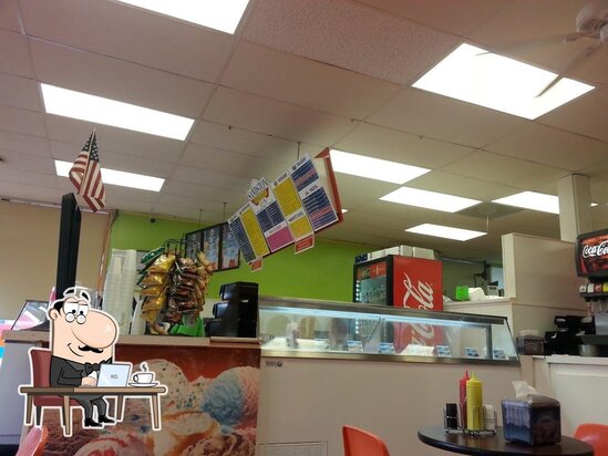 Sandston Bistro & Shakes, Sandston - Restaurant menu, prices and reviews