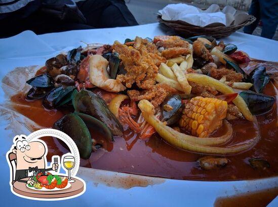 Queen Seafood restaurant, Tegal - Restaurant reviews