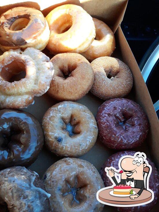 Sarah Donuts, 2136 N Decatur Rd in Decatur - Restaurant reviews