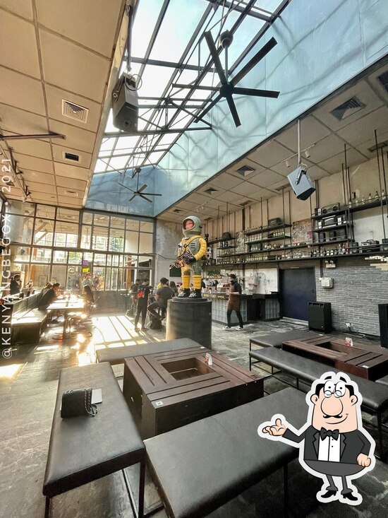 FOYA pub & bar, Jakarta - Restaurant reviews
