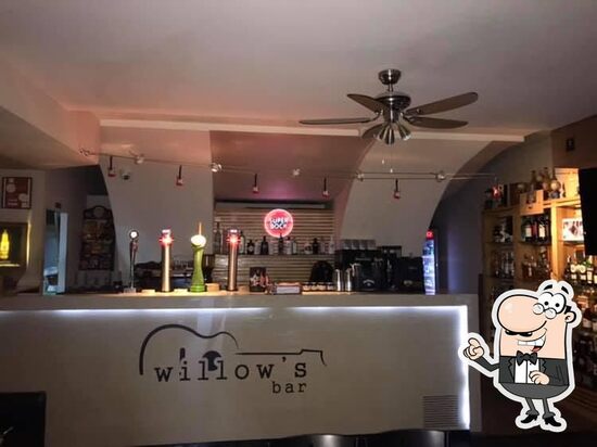 Willow's Bar, Fafe - Restaurant reviews