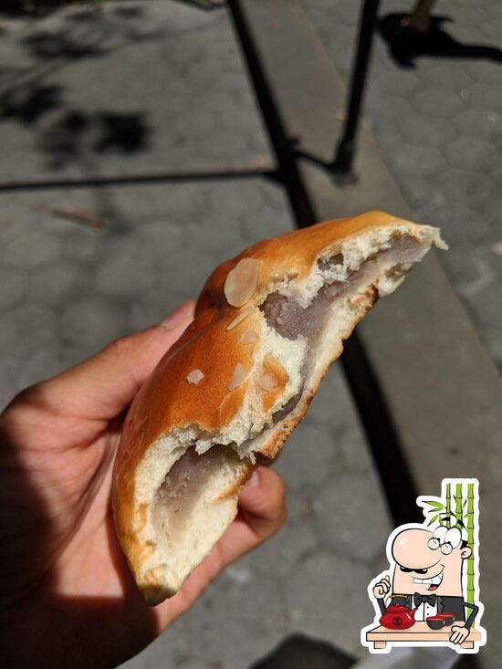 Fay Da Bakery, 83 Mott St in New York City - Restaurant reviews