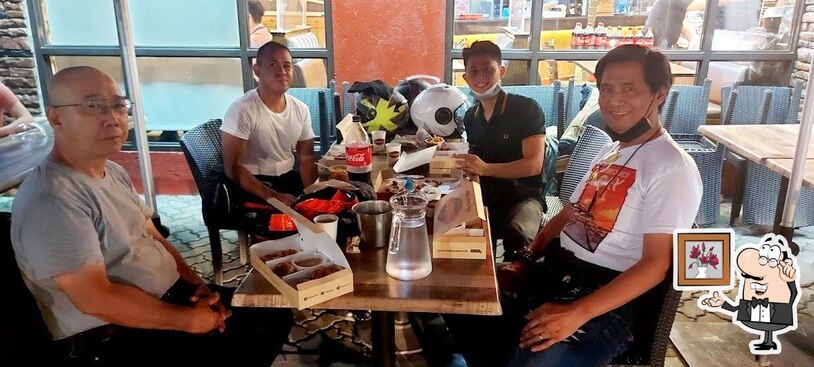 Petron Marilao NLEX, Marilao - Restaurant reviews