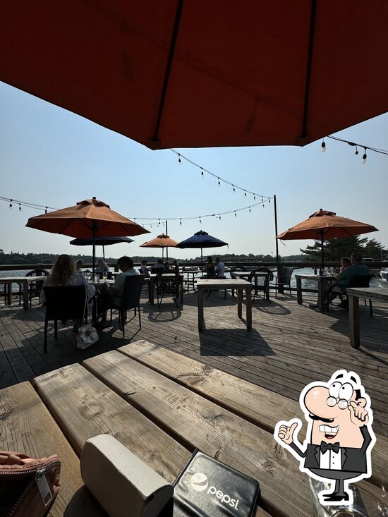 Boathouse Lakeside Grill, Kenora - Restaurant menu, prices and reviews