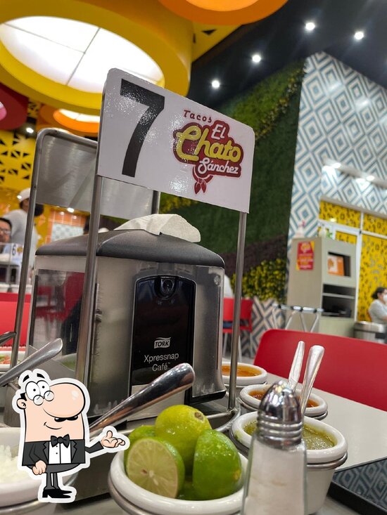 Menu at Tacos El Chato Sánchez restaurant, Celaya
