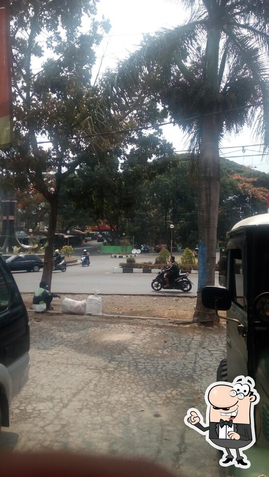 Mang Haji Robeck Coffee cafe, Garut