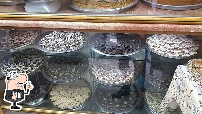 Menu at Al Manhal Bakeries & Patisseries restaurant, Abu Dhabi