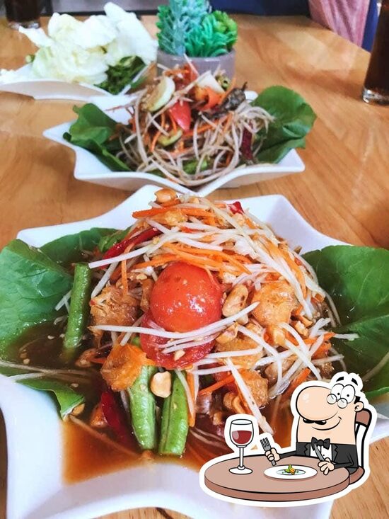 โรงเตี้ยม(ไทย จีน อีสาน), Ban Tok - Menú del restaurante, precios y reseñas