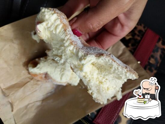 Clendon Bakery, Parking lot 469 Roscommon Rd in Auckland - Restaurant ...