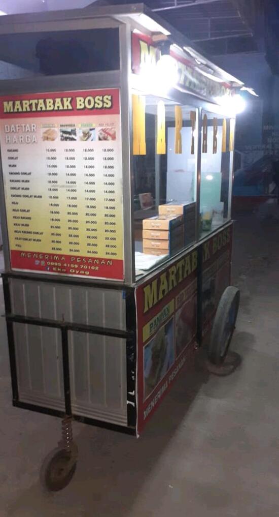 Menu at martabak BANG ECCO BAR, Makam