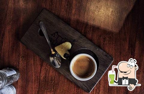 DNA Café & Eatery restaurant, Cape Town, Langverwacht Plein ...