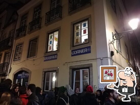 Erasmus Corner pub & bar, Lisbon - Restaurant reviews