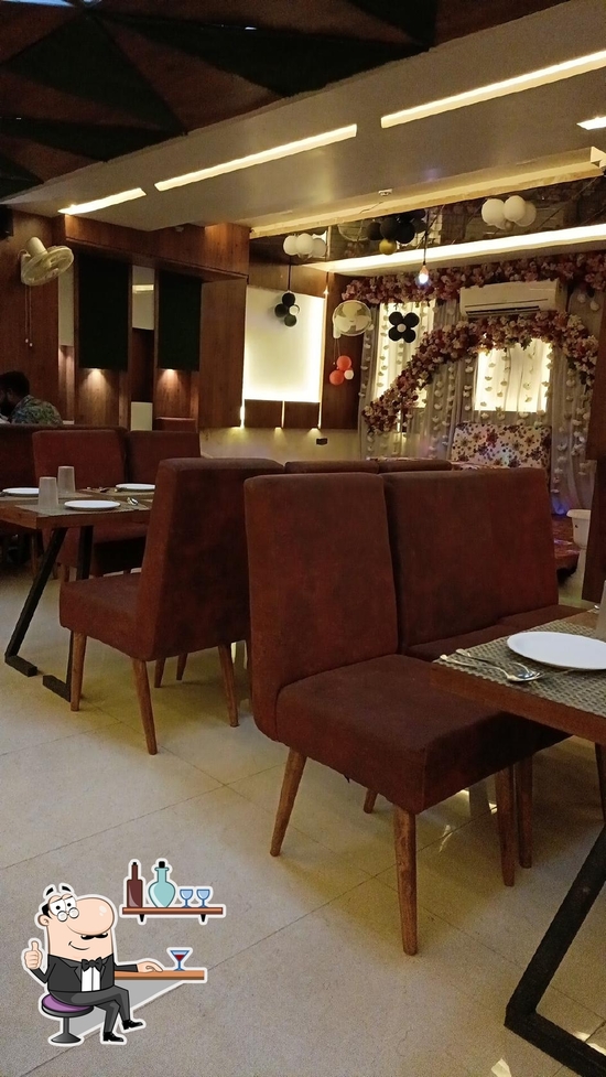 Menu at Level seven rooftop, Kota