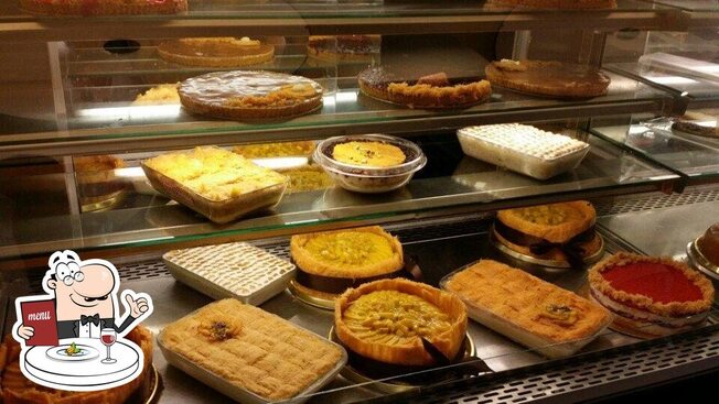 Menu at Tortina desserts, Sheikh Zayed City