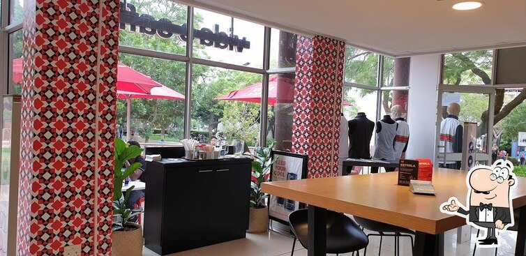 vida e caffè cafe, Pretoria, Hillcrest Boulevard - Restaurant reviews