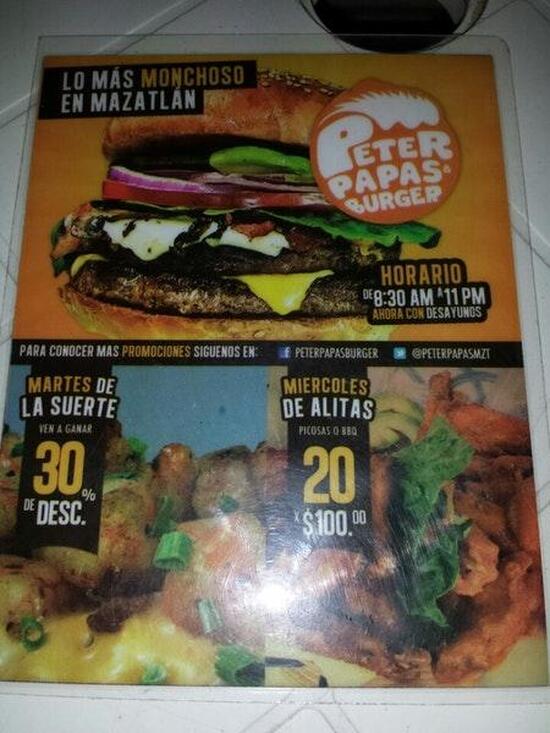 Menu at PETER PAPAS BURGER restaurant, Mazatlán